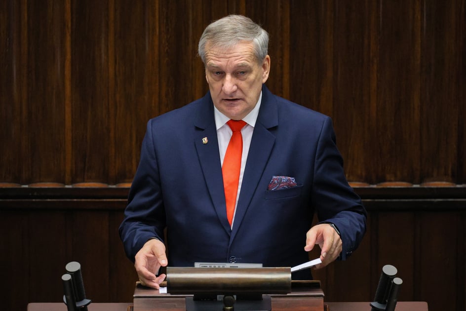Szpital MSWiA, prof. Durlik i przyjęcia poza kolejką. Ministerstwo ...